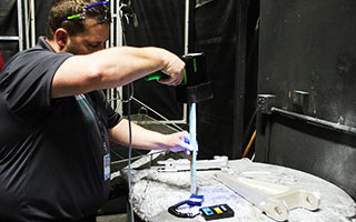 UV Lamps for Non-destructive Testing | Magnaflux